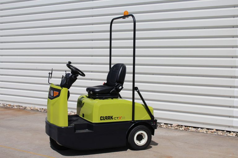 גורר תעשייתי חשמלי CTX70 – מלגזות קלארק יבואן בלעדי