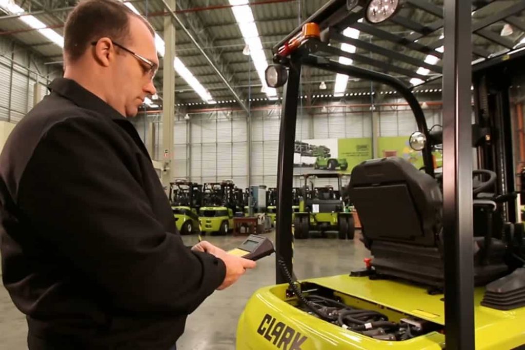 מלגזה חשמלית 3 גלגלים GTX18 – מלגזות קלארק יבואן בלעדי